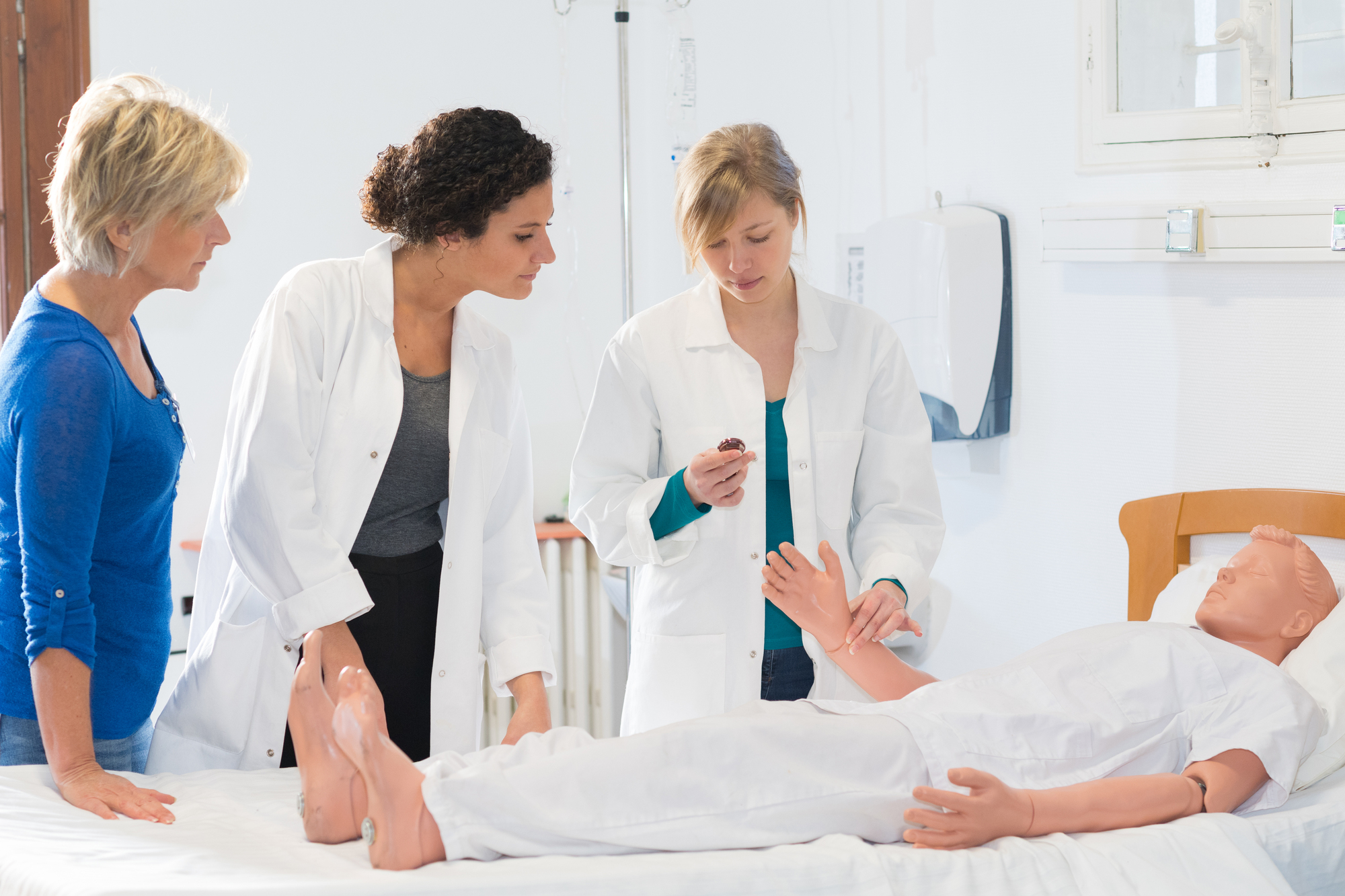 Sykepleierstudentene opplever OSKE-eksamen som lærerik og rettferdig ...