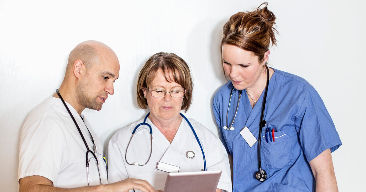 Samleartikkel: Kommunikasjon sykepleier til annet helsepersonell ...